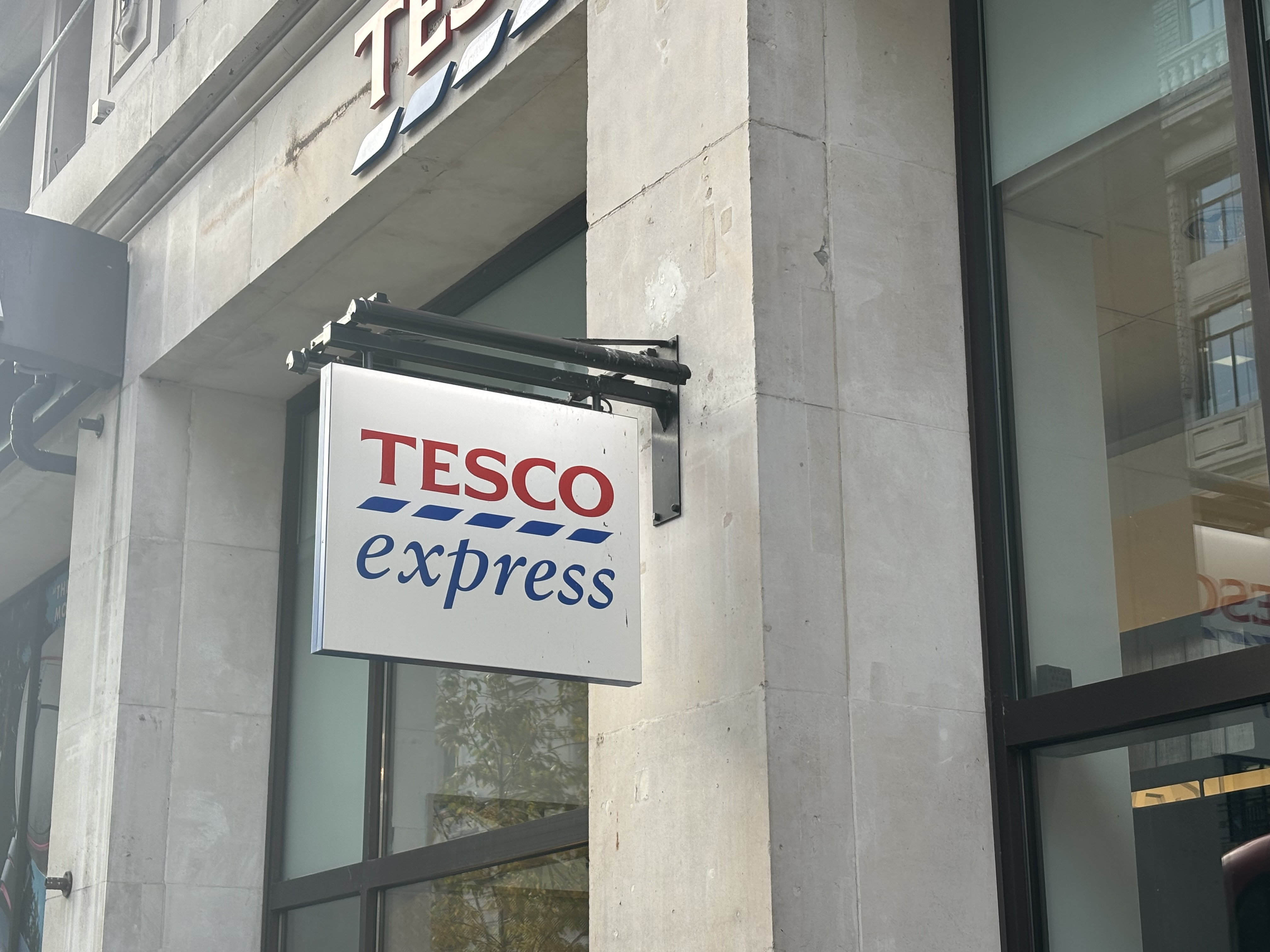 '560k solar panels': Tesco announces its largest UK PPA - Green Retail ...